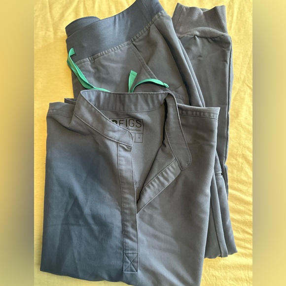 Figs | Pants & Jumpsuits | Figs Scrub Set Big Sky | Poshmark